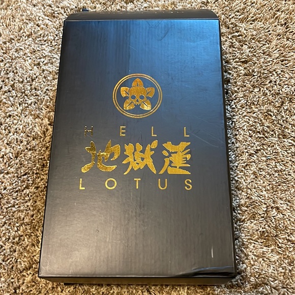 Mighty Jaxx | Art | Nwt Hell Lotus Reincarnation Toxic Edition X ...